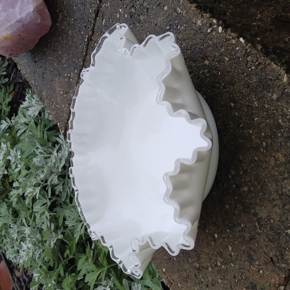 Fenton | Kitchen | Fenton Silver Crest Ruffled 8 Sided Fluted Edge ...